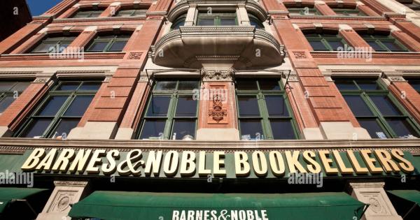 Workers at Union Square Barnes & Noble Win Vote To Unionize | Portside Workers at Union Square Barnes & Noble Win Vote To Unionize | Portside